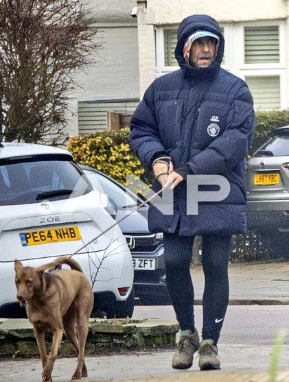 LIAM GALLAGHER SPOTTED WALKING BUTTONS IN LONDON [29/01/2026] #Oasis