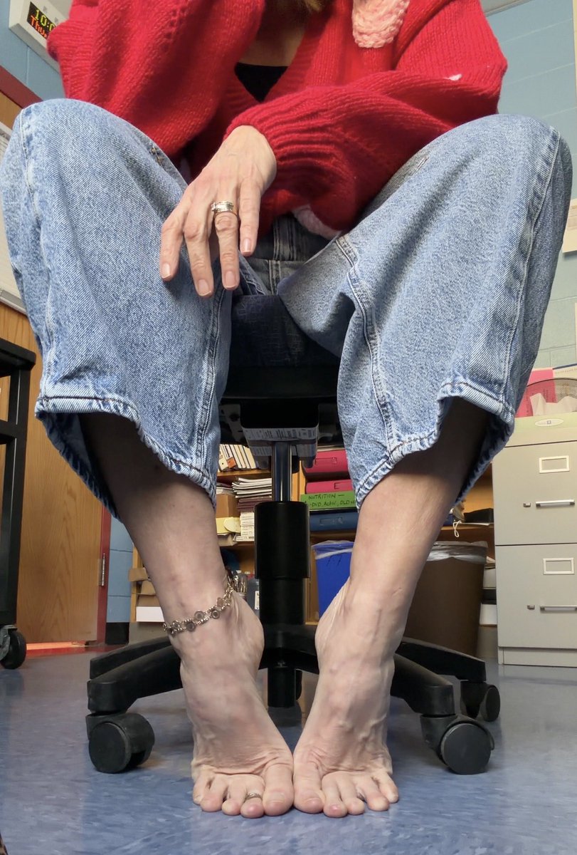 Mrs. Stark 👩‍🏫 (@funkyfeetgurl) / Posts / X