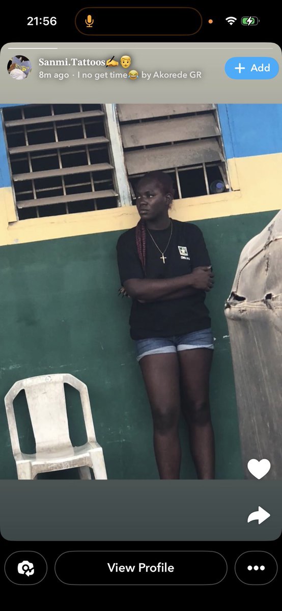 It's always the mid girls 🤮, They don catch this uselesz girl and i am ...