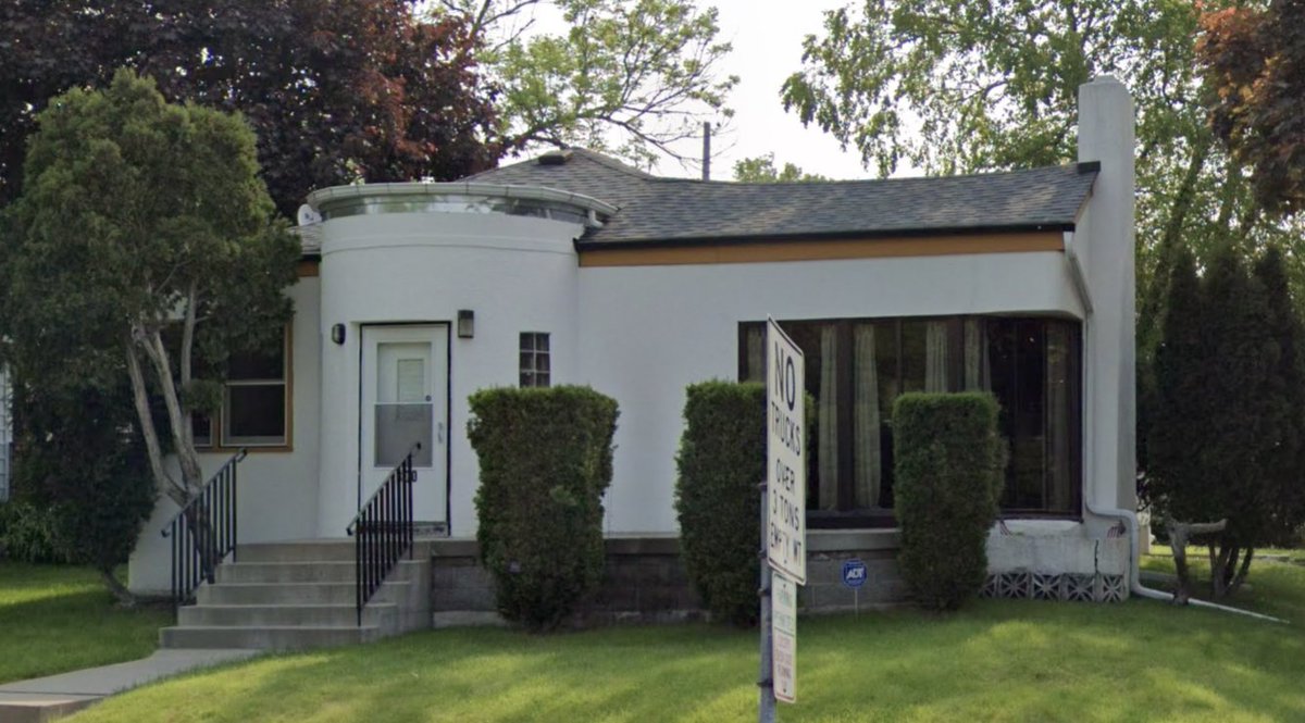 wonder if this is a lustron home. a few weeks ago i noticed that its ...