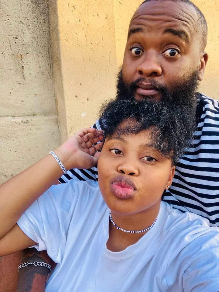 If intshebe yakhe ayenzi french kuwe, mlahle🥱