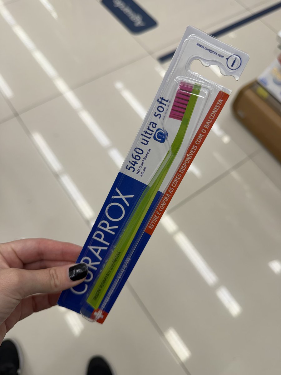 Roubar escova de dente pra mim é novidade. O Brasil acabou.