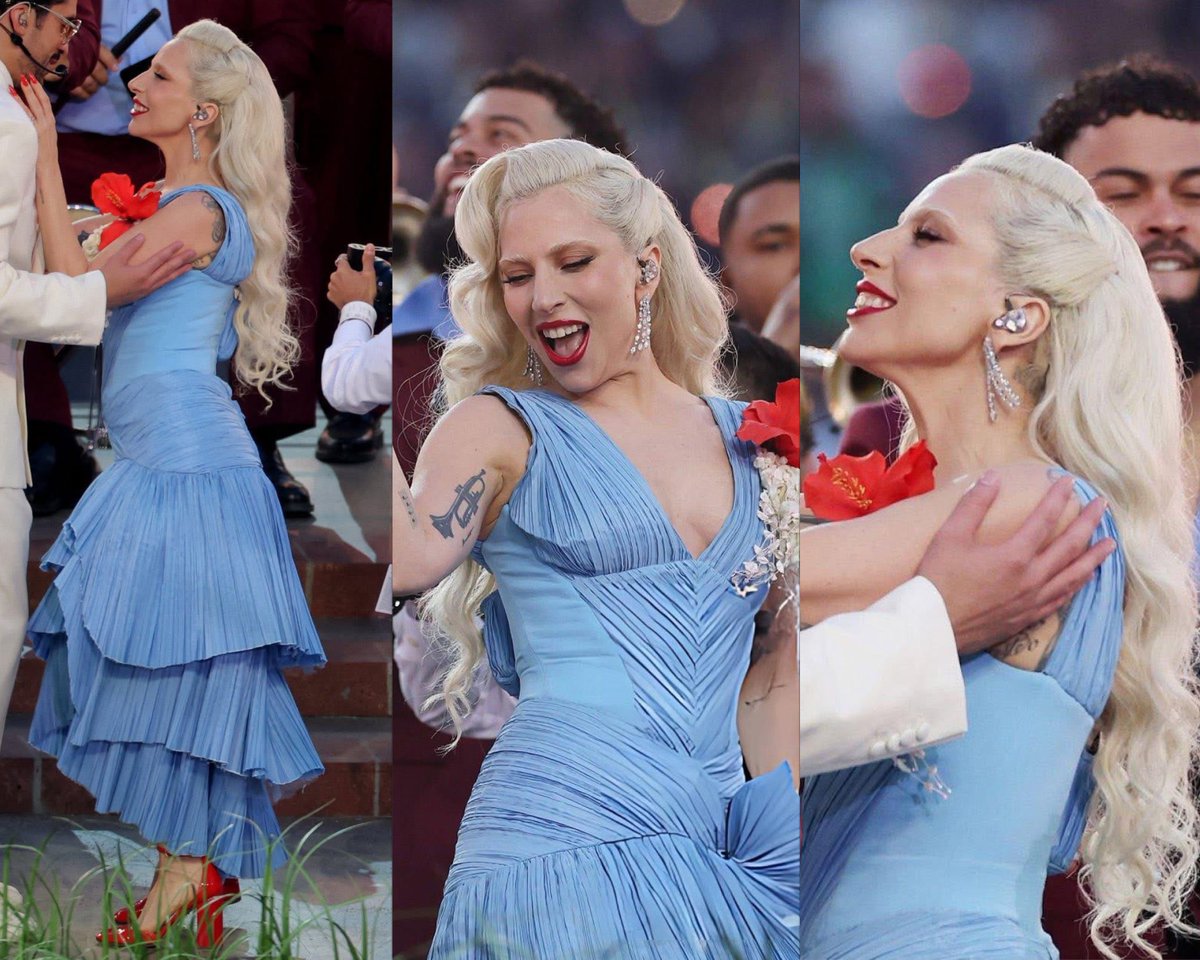 she looks so beautiful actually