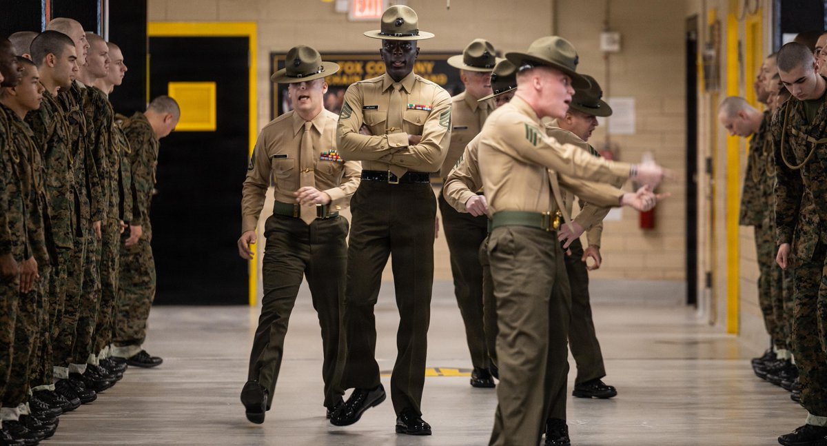 #MarineCorps recruits with 2nd Recruit Training Battalion meet their ...