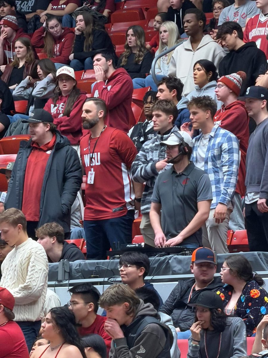 Those two kids next to WSU AD Jon Haarlow at the St. Mary’s game look ...