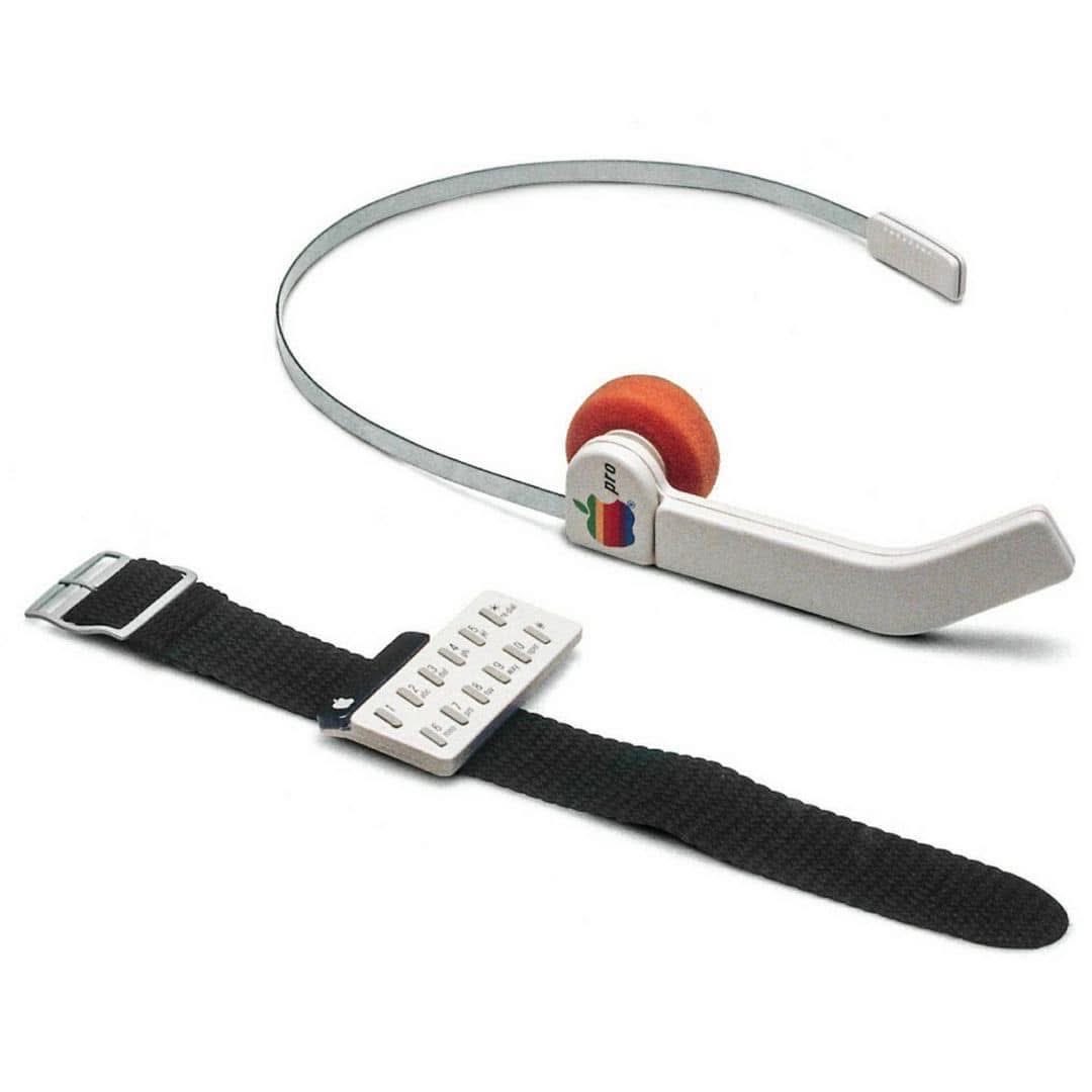 Early Apple design concepts created by Hartmut Esslinger and Frog Design