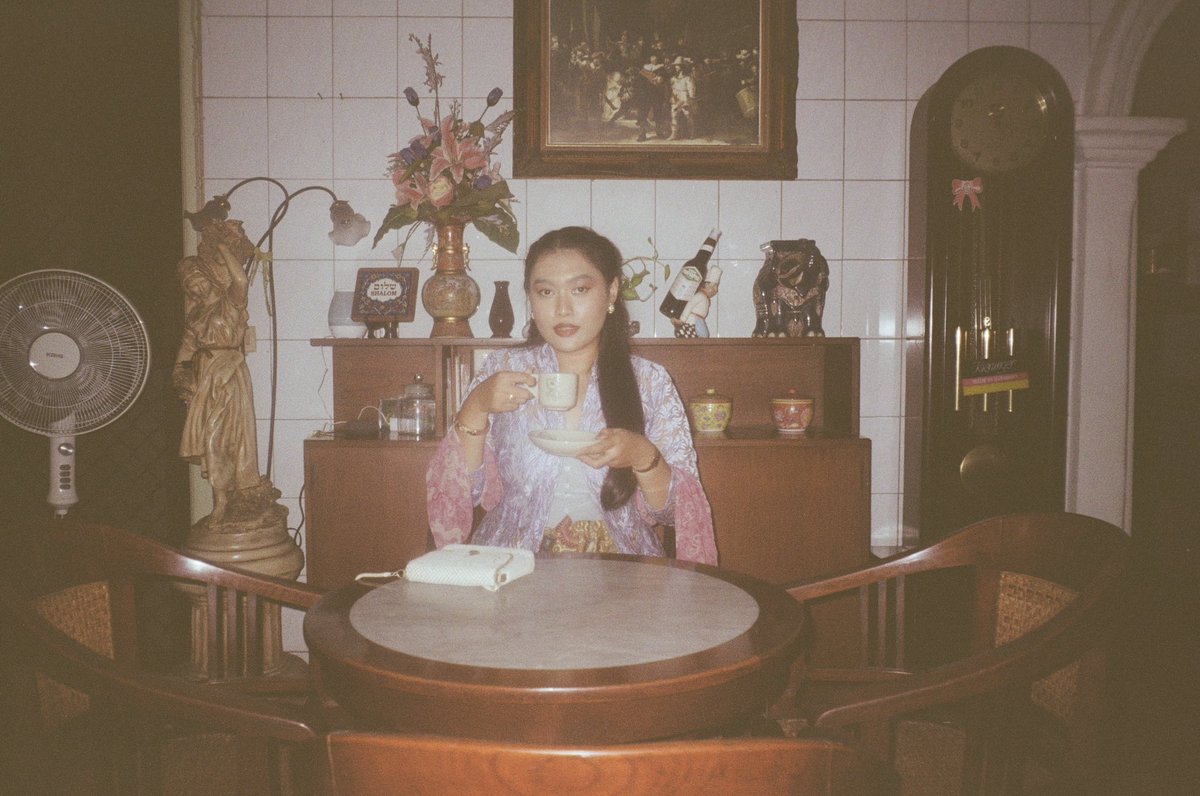 I’LL TAKE IT AS A COMPLIMENT 🙏🏻 ternyata outfit berkebaya vintageku ...