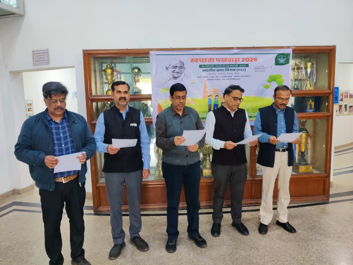 Swachhata Oath alert! Our GMs of Office just led the charge at FCI ZO(N ...