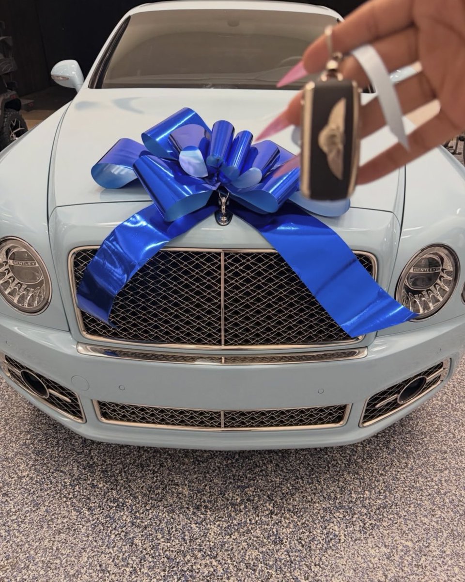 omggg klay bought meg a car 🥹 look at that smile