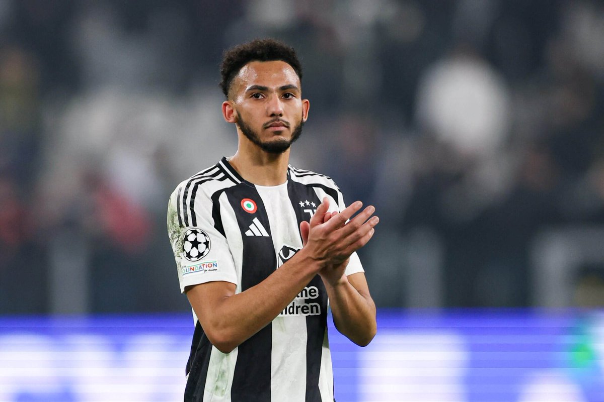 Bir ırkçılık skandalı daha! İtalyan ekibi Juventus'ta forma giyen 27 ...