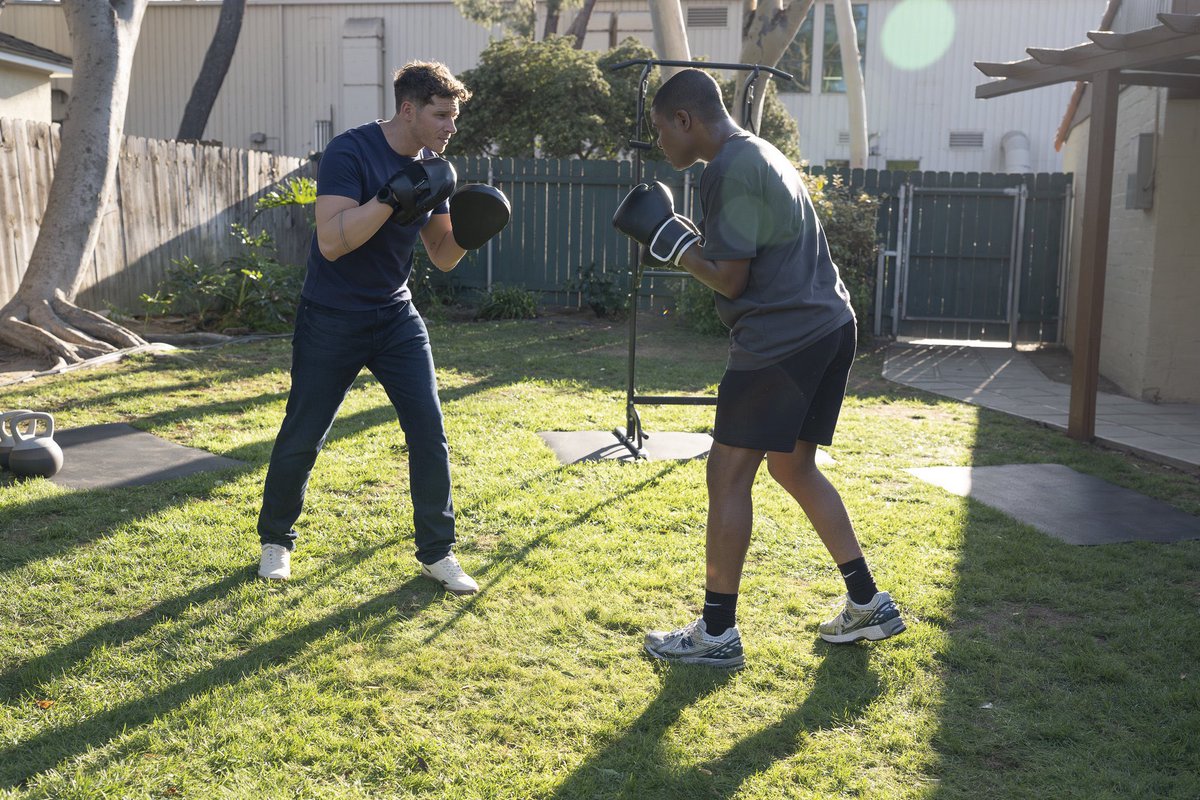 both buck and eddie helping harry train