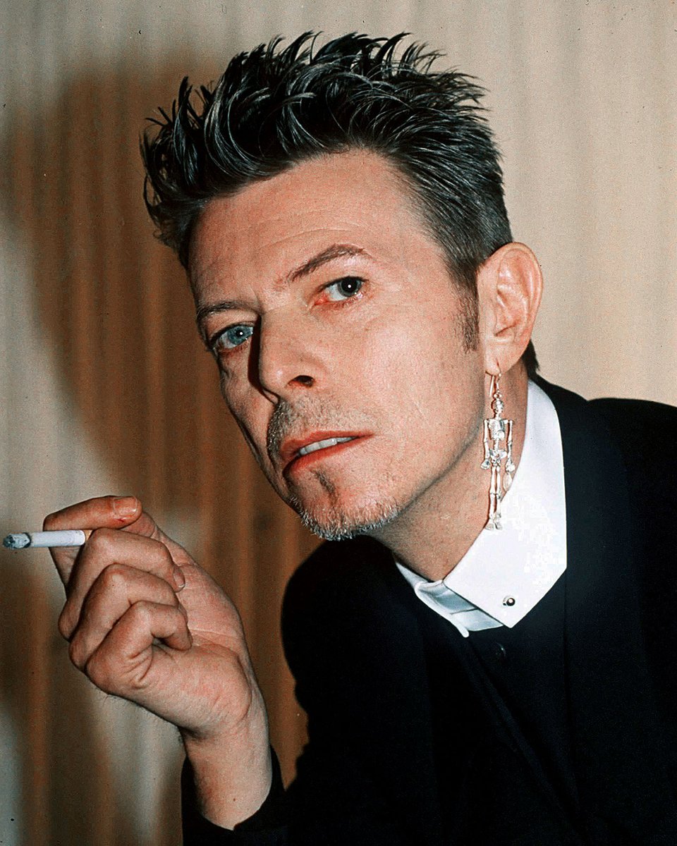 BOWIE LIVE AT BRITS '96 30 YEARS AGO TONIGHT “Ground to Major, bye bye ...