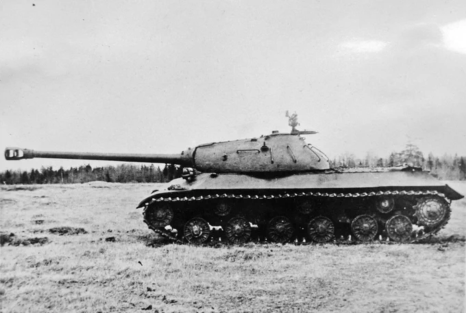 The second IS-3 prototype was sent to Kubinka for trials #OTD in 1945 ...