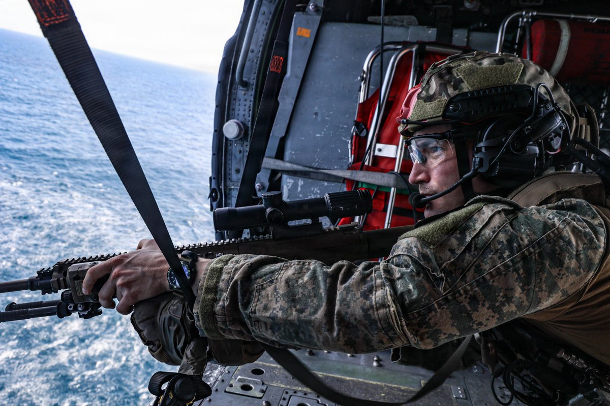 #Marines with the @22nd_MEU complete aerial sniper training aboard a MH ...