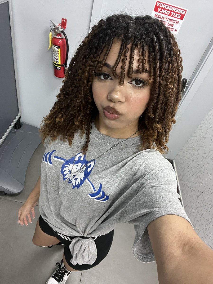 kat (@kvrtezz) / Posts / X