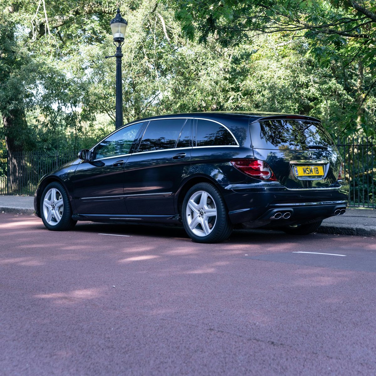 Mercedes R63 AMG. 6.2-litre V8. 507 hp. In a minivan. No one asked for ...