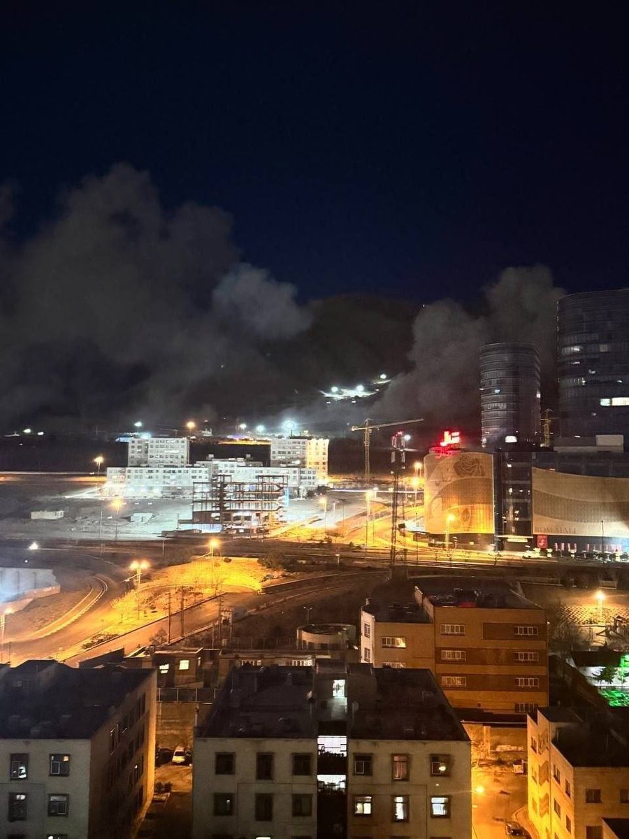 🇮🇷🇮🇱🇺🇸🔴 A photo shows several U.S./Israeli strikes in northern Tehran ...