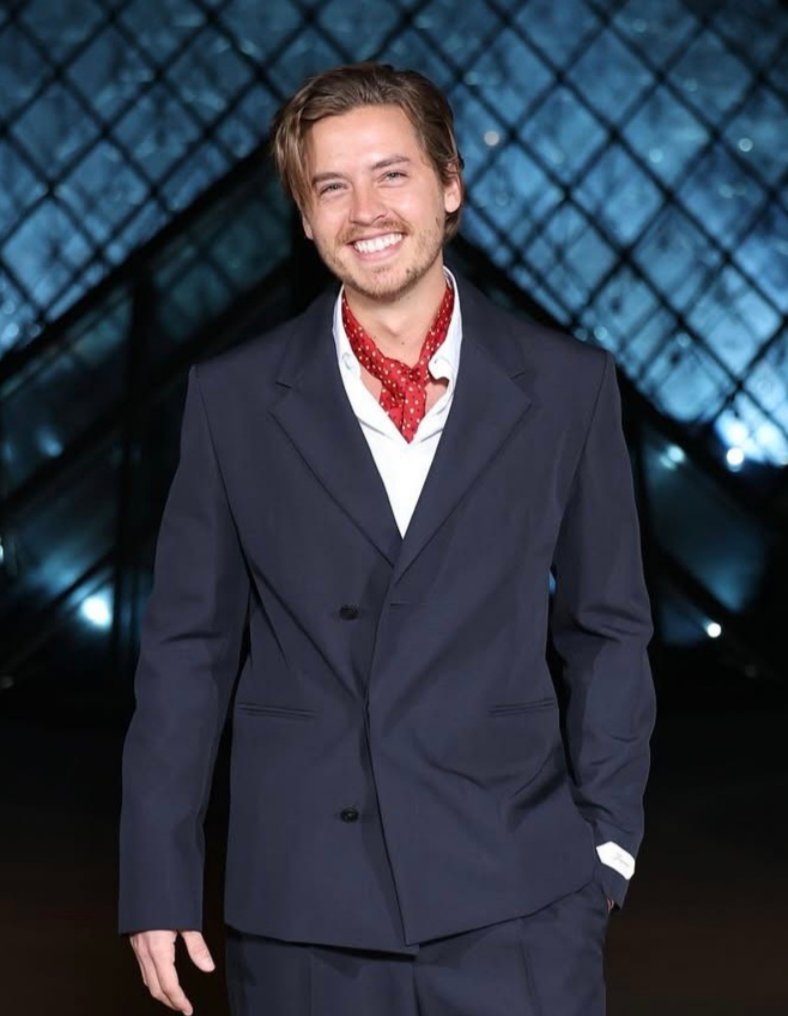 Cole Sprouse Stuns At Paris Fashion Week 2026 Colesprouse 4986