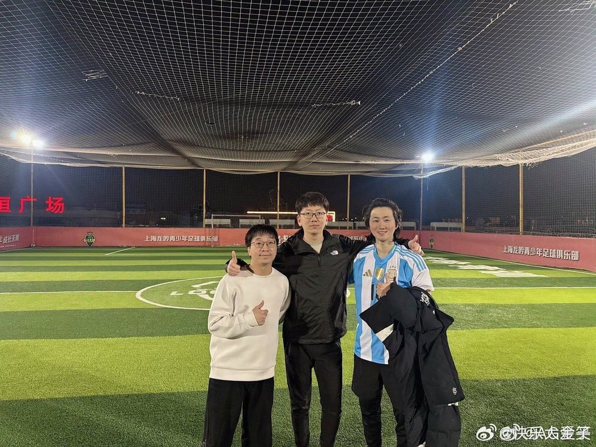The 2 best LPL coaches Daeny and Tabe are friends in real life and even ...