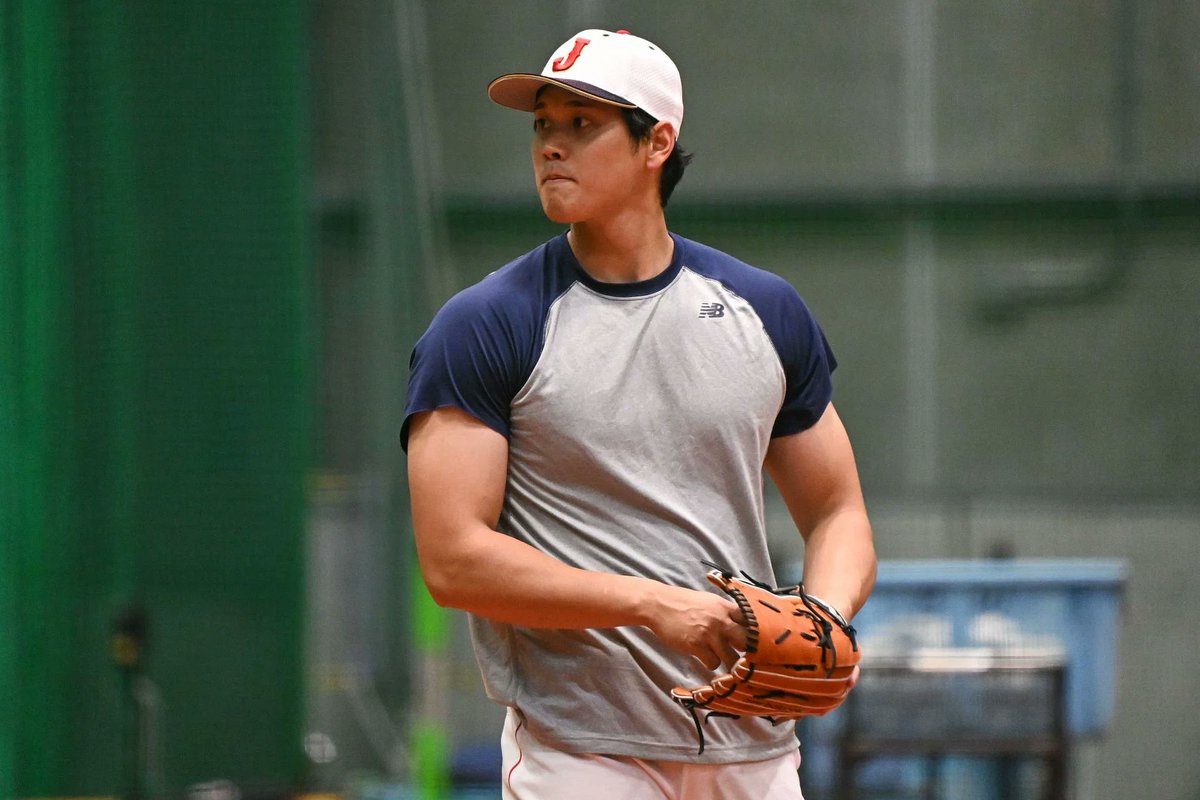 サンキューピッチの阿川先生 身長190cm 体重100kg 大谷翔平さん 身長193cm 体重95kg この2人の身長体重ほぼ同じなので、阿川 ...