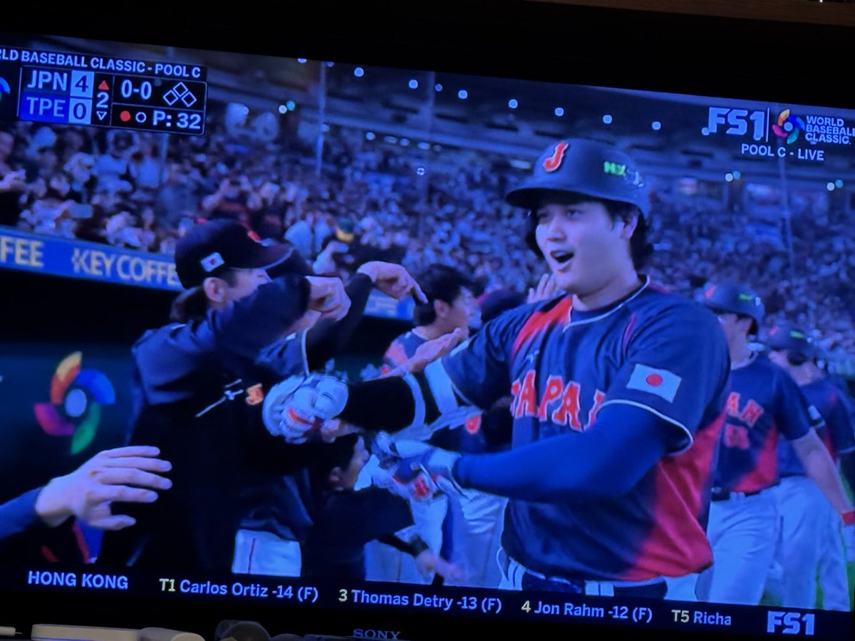 アメリカの放送は #FS1 #スティーブ・ネルソン (実況) (日系人) & #ホセ・モタ (解説) (日本大好き) のドジャースコンビ‼️ ...