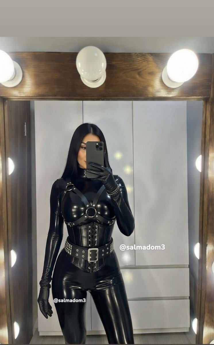 vous aimez les tenues comme ça ? https://t.co/lWg0joIFFK