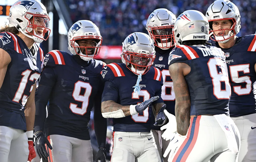 I don’t agree with all the hate on the Pats WR core right now. Romeo ...