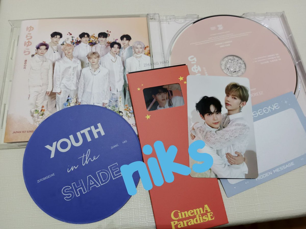 I'm fvcking crying!!!! 😭 HAOBIN PC in my first ever ZB1 album 😭