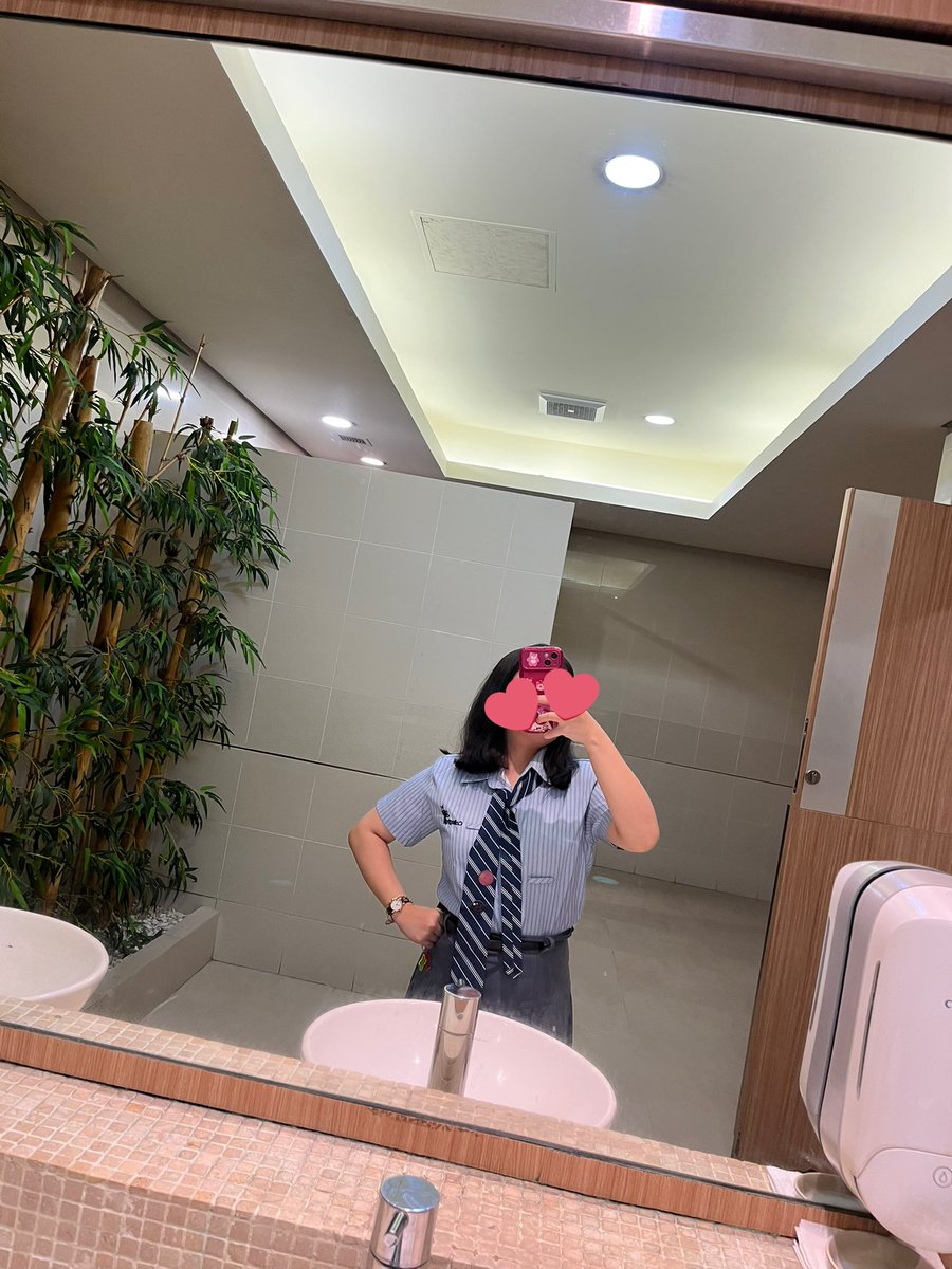 oh back to school?? https://t.co/XnrlDmHXfe