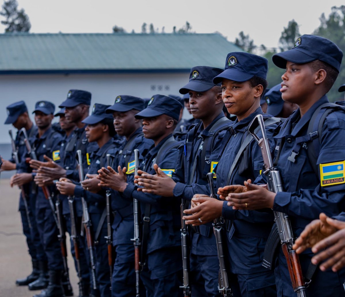 Polisi y'u Rwanda yakiriye Abapolisi bagize itsinda RWAFPU3-3, bavuye ...