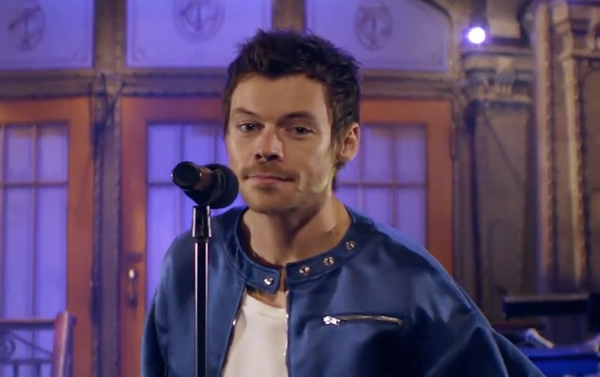Harry Styles Fires Back at Queerbaiting Critics on “Saturday Night Live ...