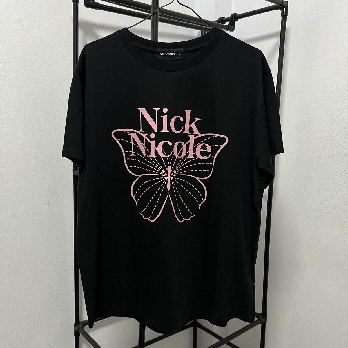 NICK NICOLE BUTTERFLY NICOLE LABEL SLIM TEE Black (e8) Size : F (อก41 ...