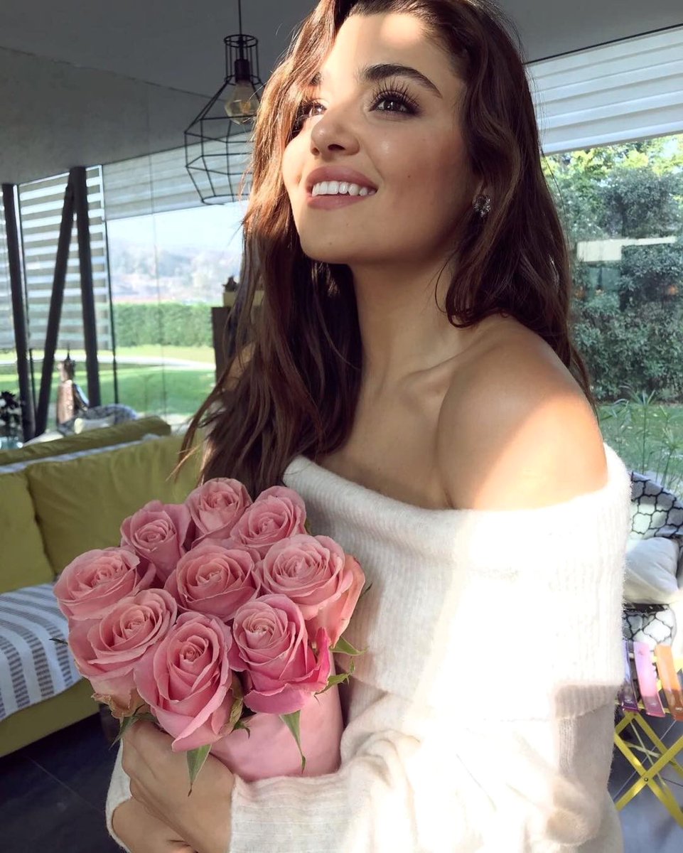 Hande Erçel 🩷 #HandeErçel