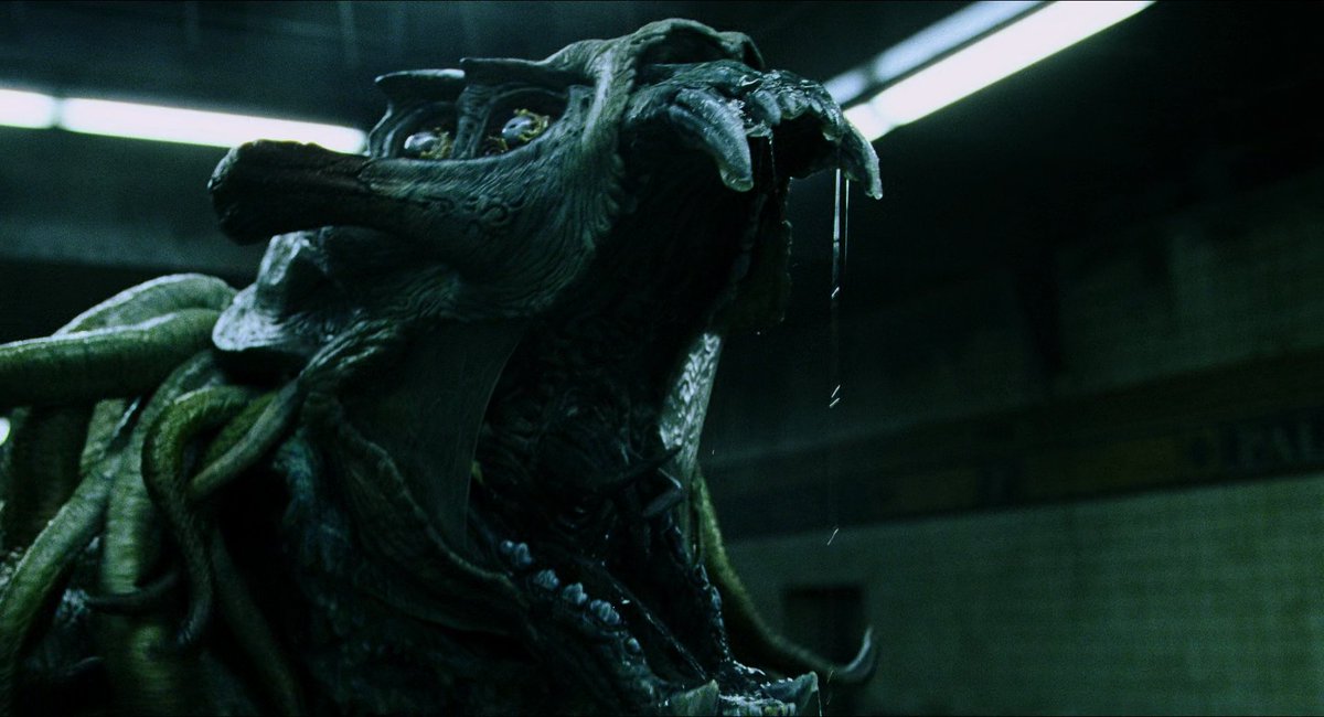 Some nice 'Hellboy' (2004) movie frames of Sammael in the subway ...