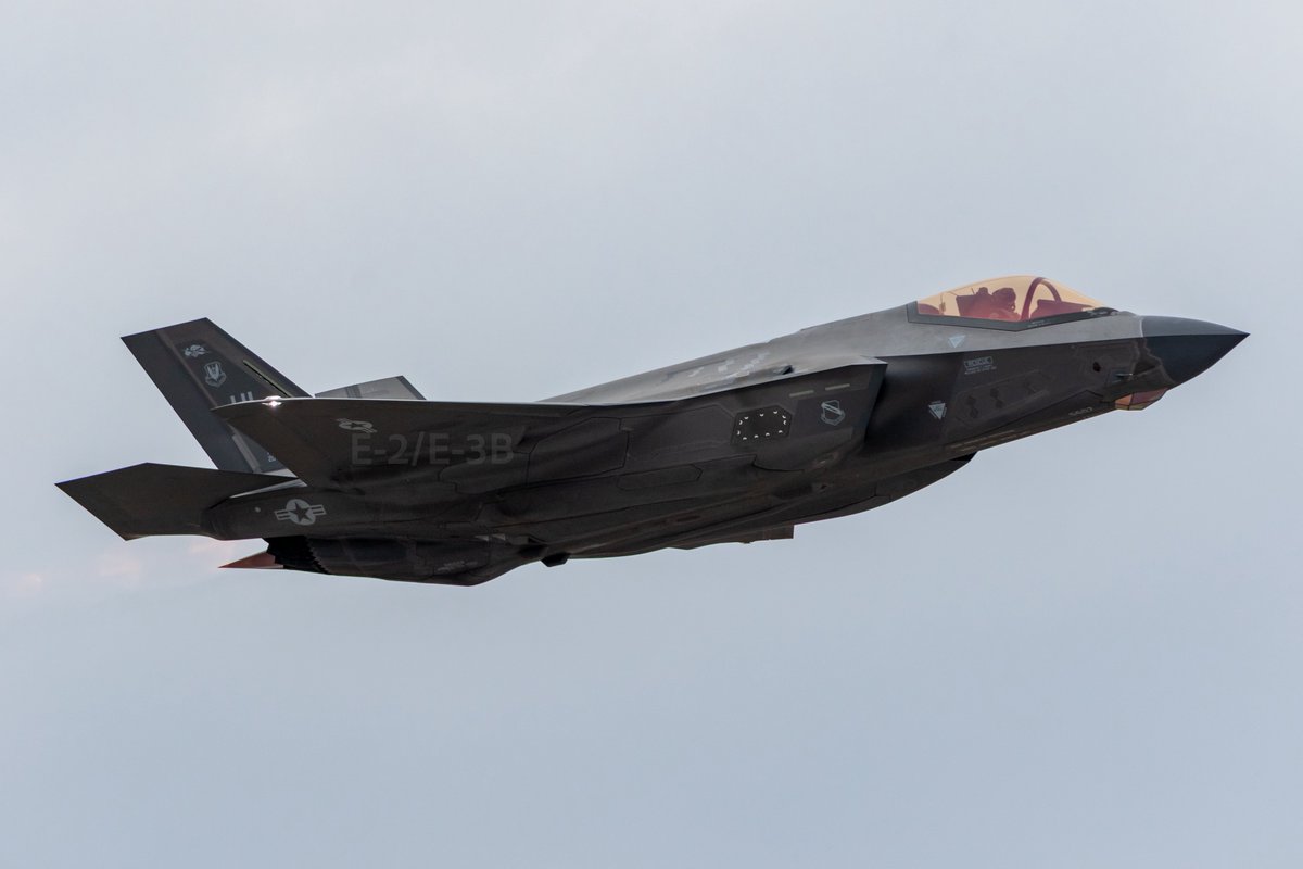 US Air Force 「Fighting Fuujins」 Lockheed Martin F-35A Lightning II AF17 ...