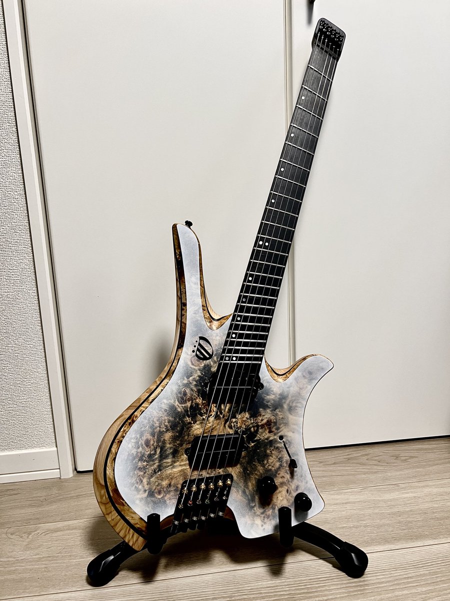 【ゆる募】 Overload Custom Guitars Themis 6 昨年末にヘッドレスへの興味本位(可愛いから)で買って合計2時間 ...