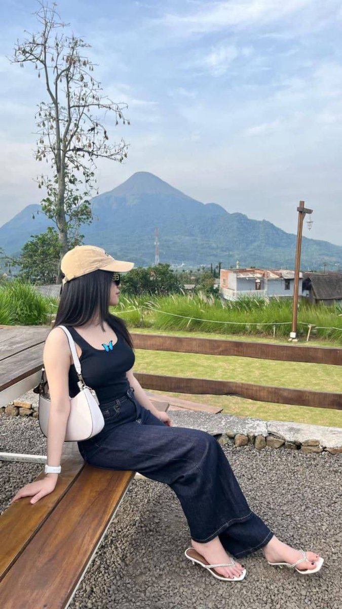 [Request #212] Face - 8/10 Body - 6/10 Overall - 7/10 If I ever become ...