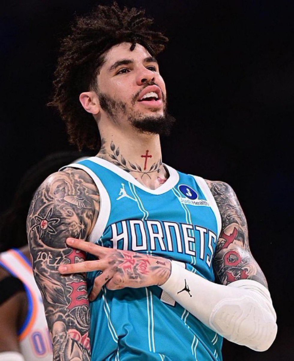 LaMelo Ball tonight: 22 Points 6 Assists 5 Rebounds 7/14 FGM 4/9 3PM 4/ ...