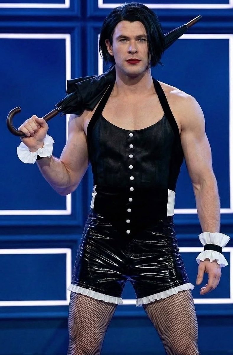 FTM Chris Hemsworth A tall woman on testosterone with small, soft eyes ...