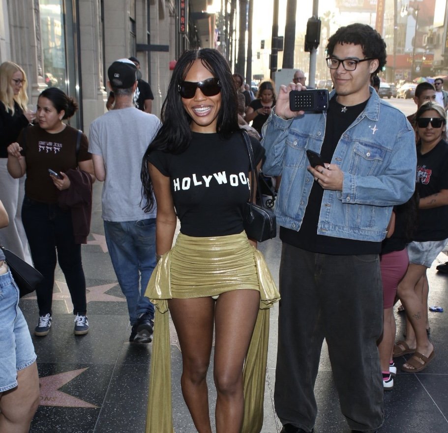 Quenlin Blackwell’s outfit for the Hannah Montana 20th Anniversary ...