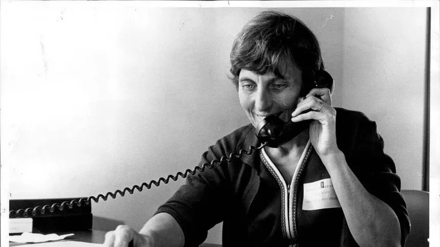 There is a brief anecdote in a 1948 letter by Freeman Dyson that offers ...