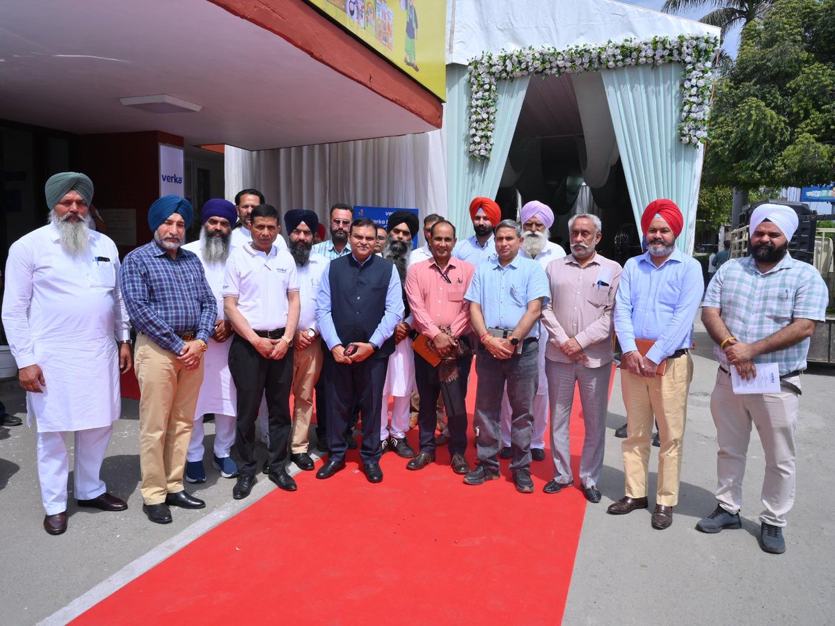 Dr @ShahMeenesh , Chairman, NDDB visited Amritsar Milk Union and ...