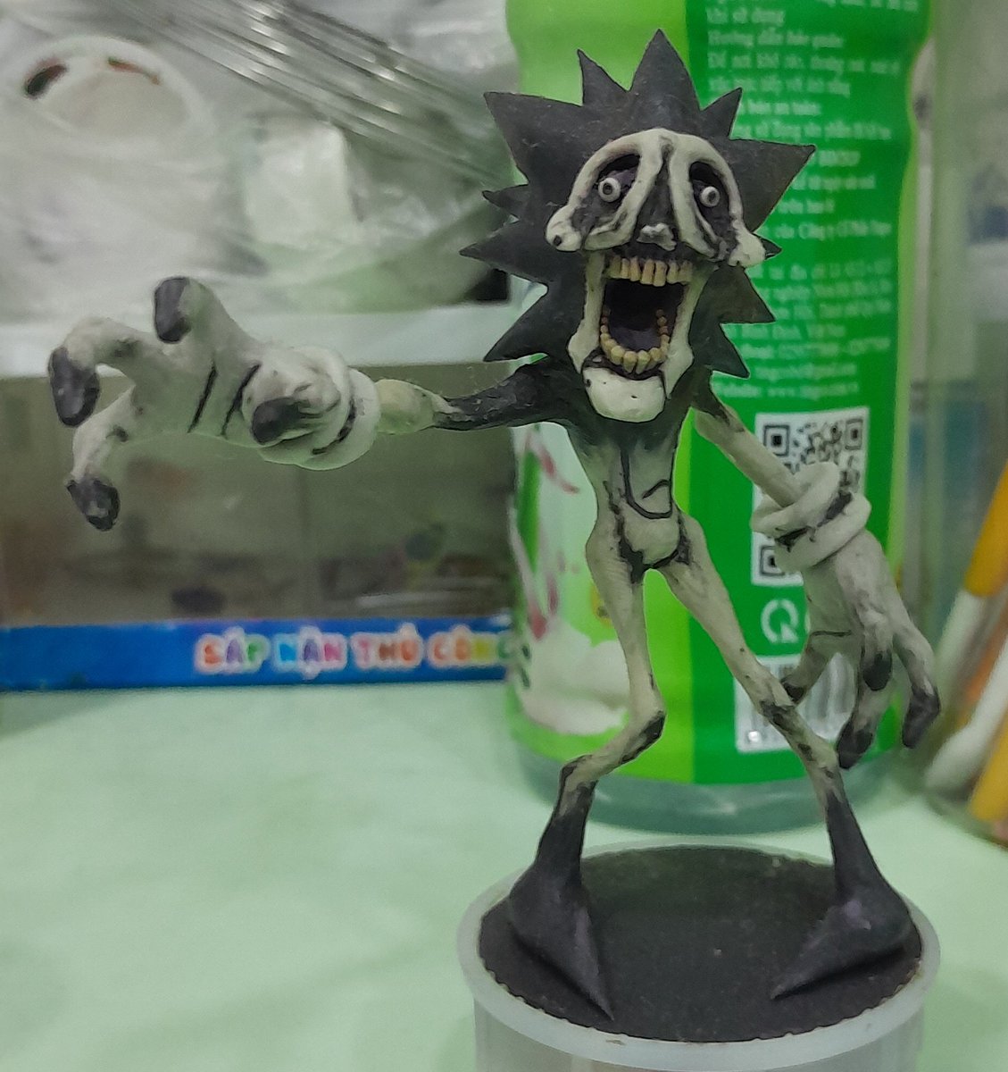 Some old figures, damn they look so ugly. https://t.co/93C9z7xhrr