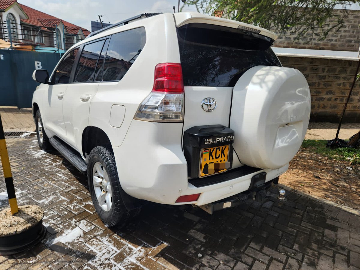 Prado J150 Diesel 3000cc 2011 model year 7 seater Clean unit KES ...
