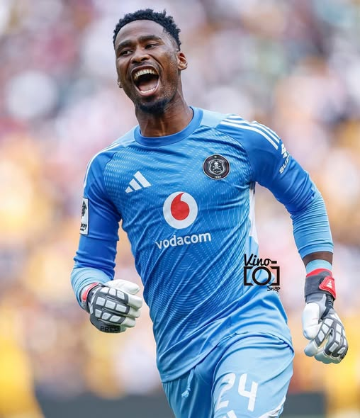 Sipho Chaine Closes In On PSL Record Orlando Pirates goalkeeper Sipho ...