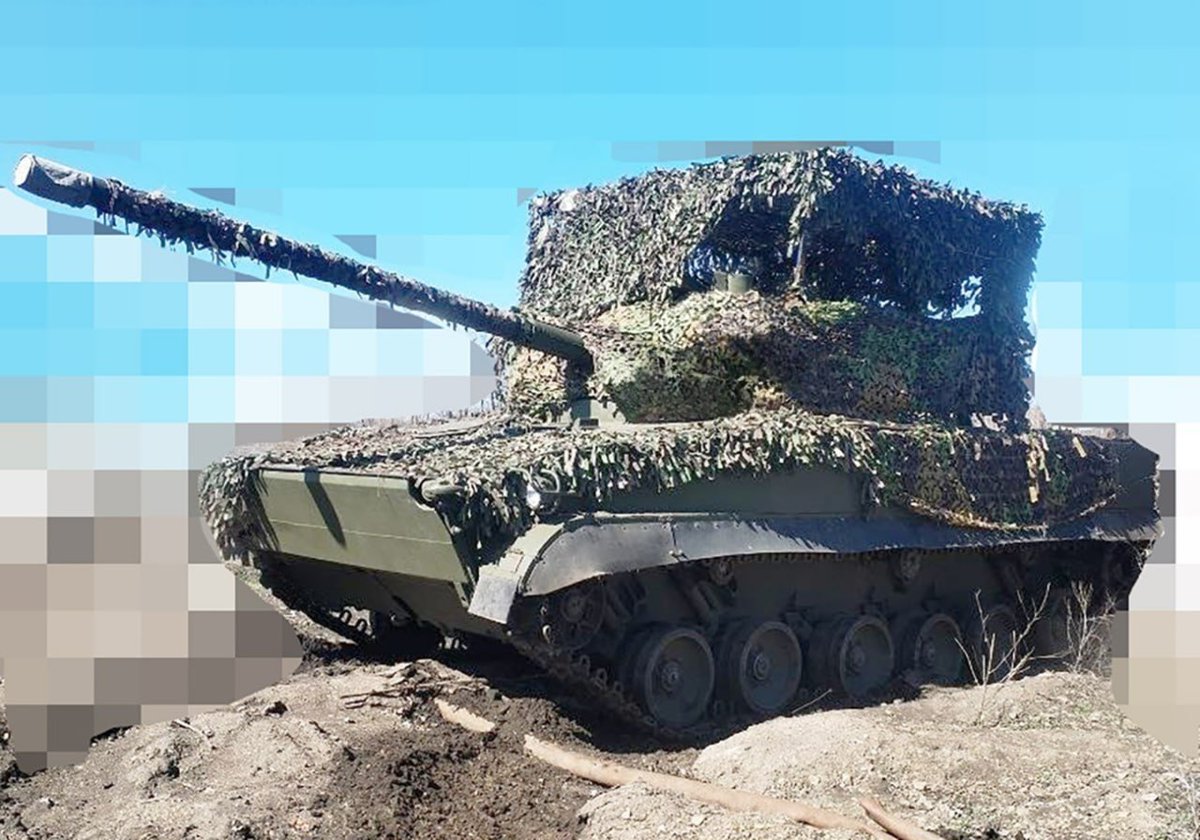 A relatively rare 120mm 2S31 ‘Vena’ self-propelled artillery-mortar ...