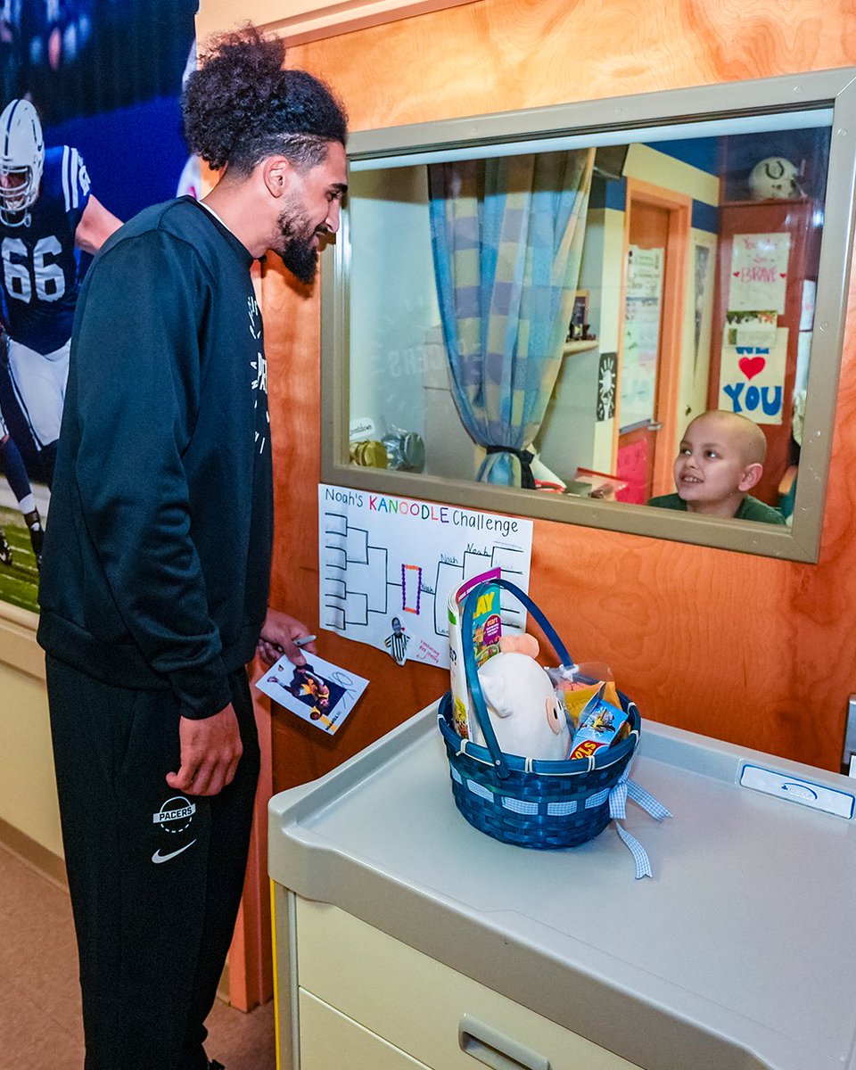 Obi Toppin visited the @StVincentIN Women’s and Infants Hospital to ...