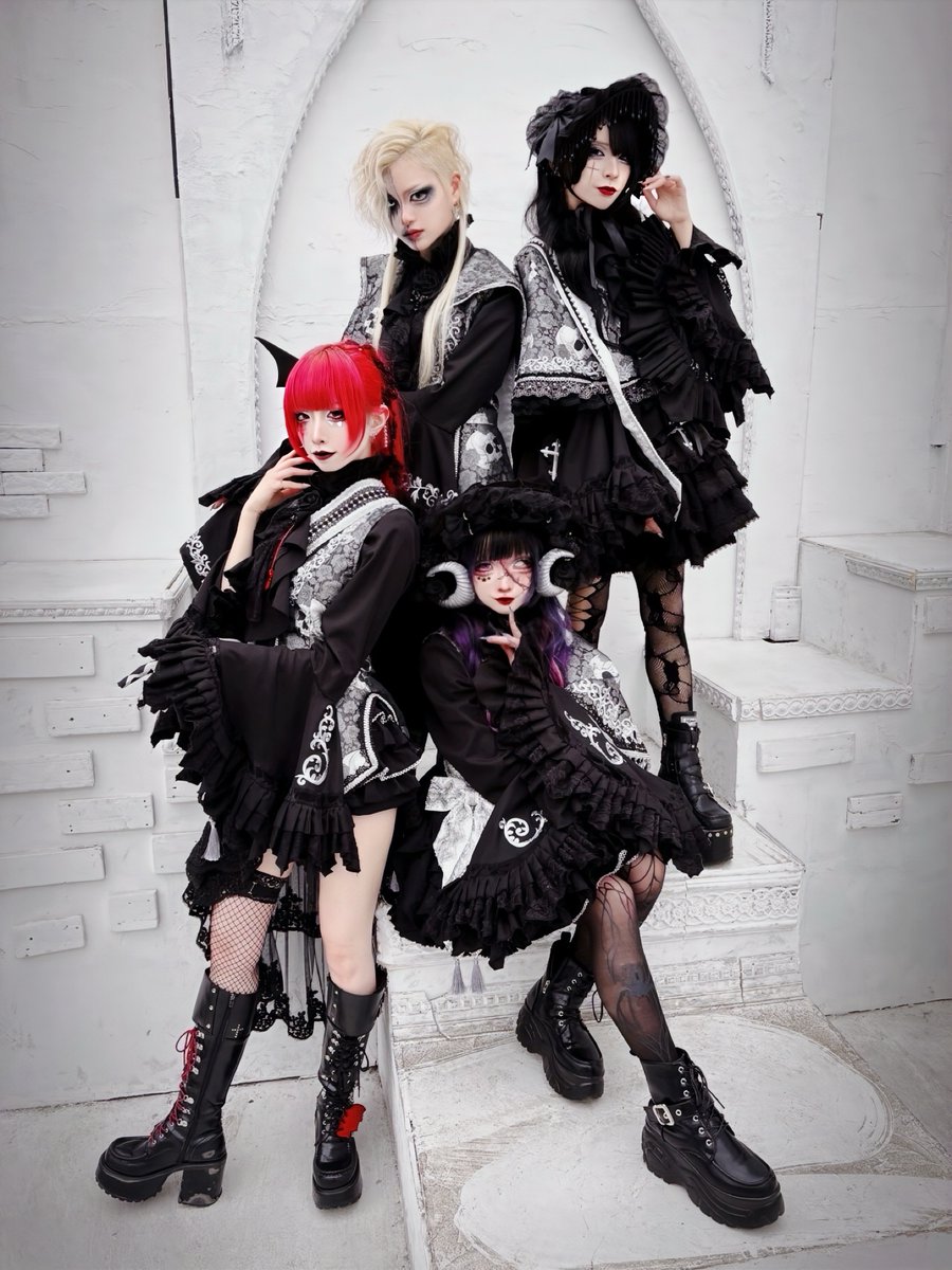 本日maleficiumメンバーは アーティスト写真撮影＆MV撮影です！ 乞うご期待 ＃maleficium #アー写 #MV