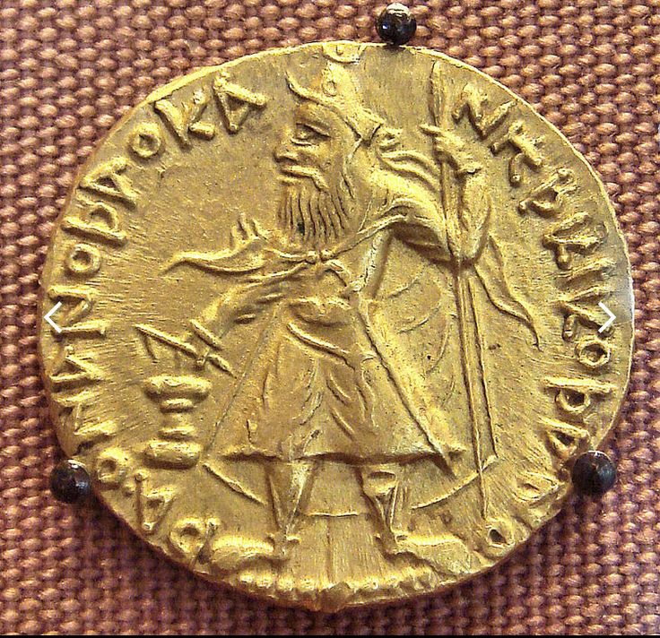 The kingdom was ruled from capitals at Kapisa (Bagram), Pushkalavati ...