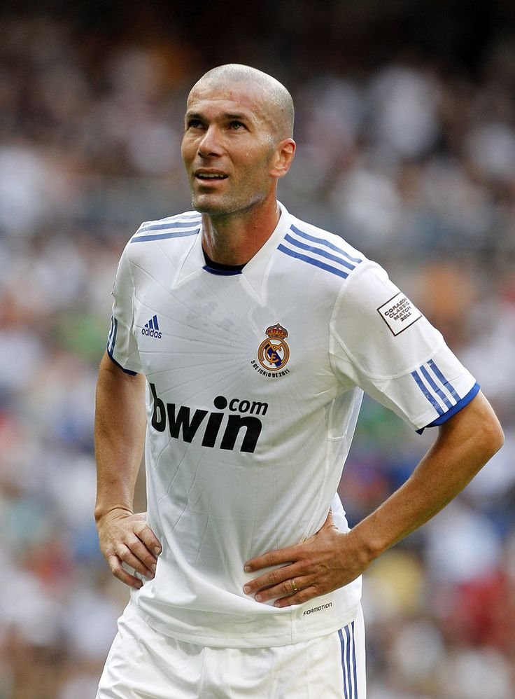 Zidane, Mbappé ve Vinicius uyumuna dair sert konuştu: 🔹 “Madrid’de hiç ...